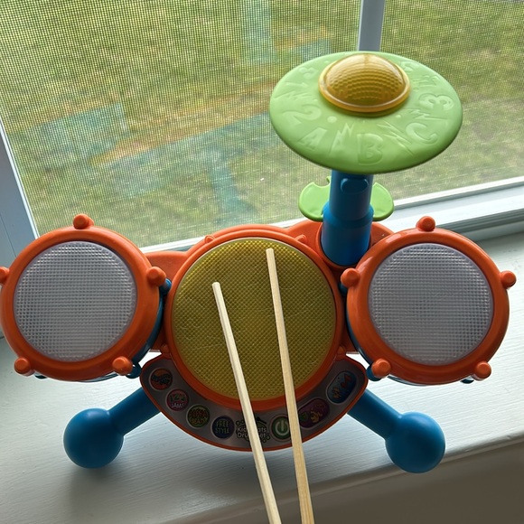fat brains | Toys | Fat Brain Vtech Musical Multi Player Drum Set Game ...